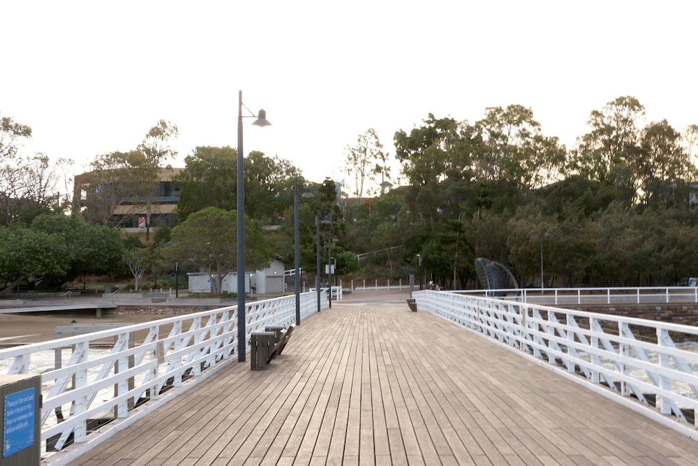 Brighton Hotel: AU$121 Deals & Reviews (Brisbane, AUS) | Wotif