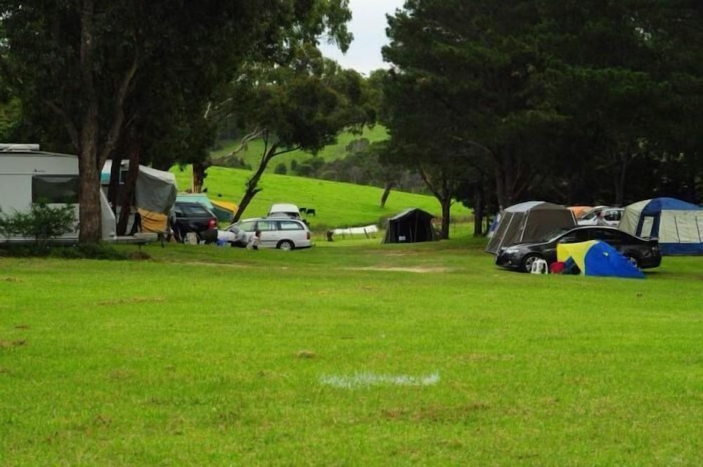 Lakes Caravilla Caravan Park, Australia | Australian Accommodation