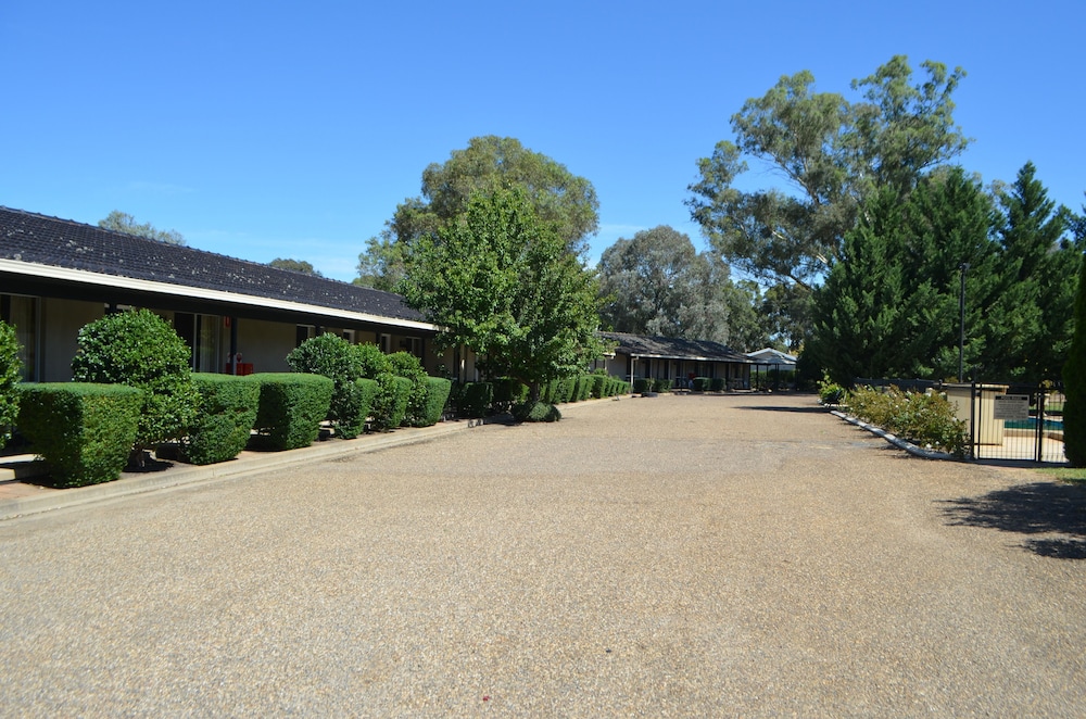 Burringa Motel: Deals & Reviews (Wagga Wagga, AUS) | Wotif