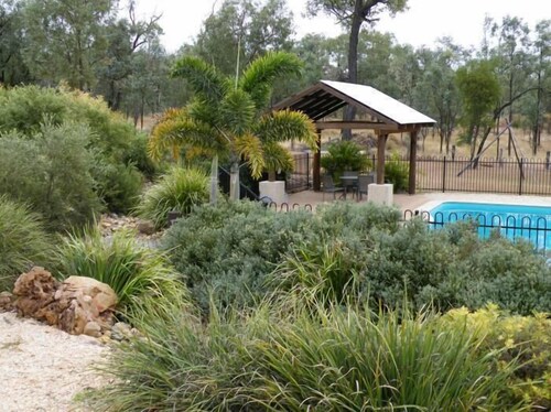 Rubyvale Motel & Holiday Units - An Adults Only Getaway: AU$160 Deals ...