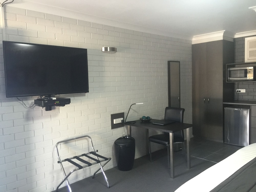 Blue Violet Motor Inn: Deals & Reviews (Toowoomba, AUS) | Wotif
