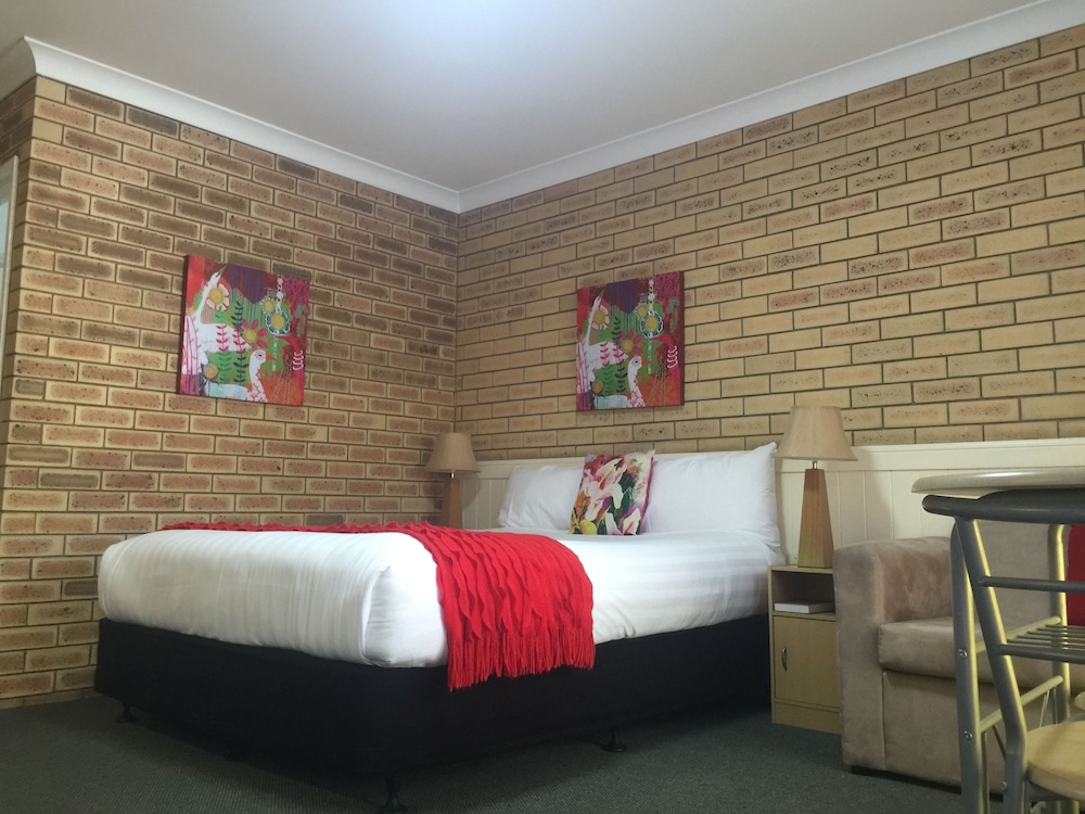 Blue Violet Motor Inn: Deals & Reviews (Toowoomba, AUS) | Wotif