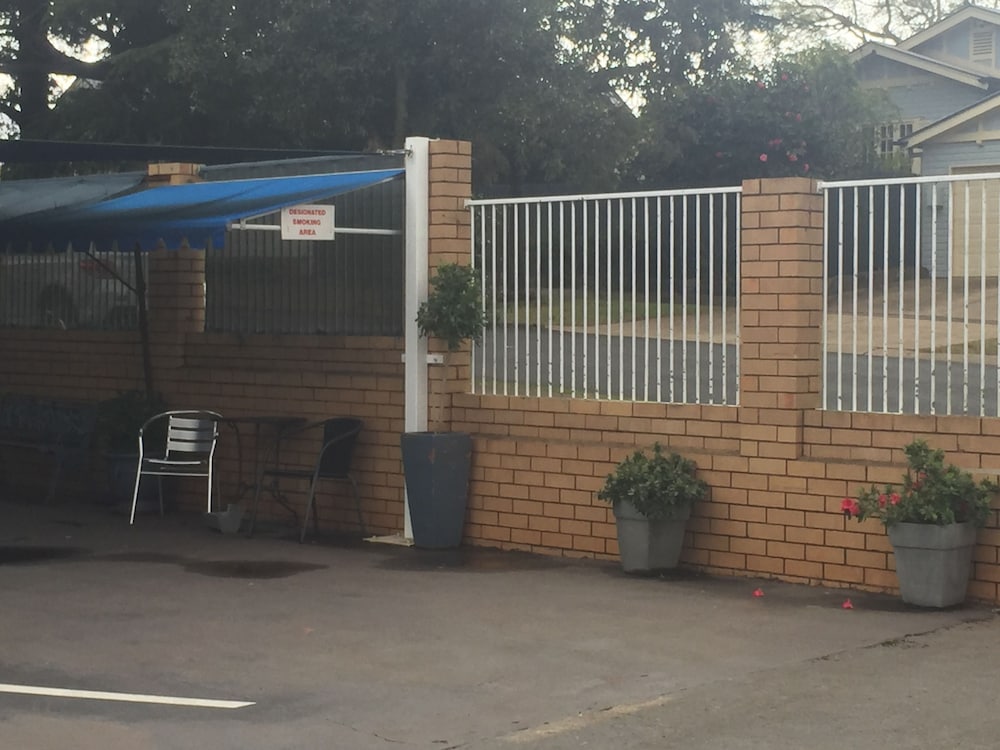 Blue Violet Motor Inn: Deals & Reviews (Toowoomba, AUS) | Wotif