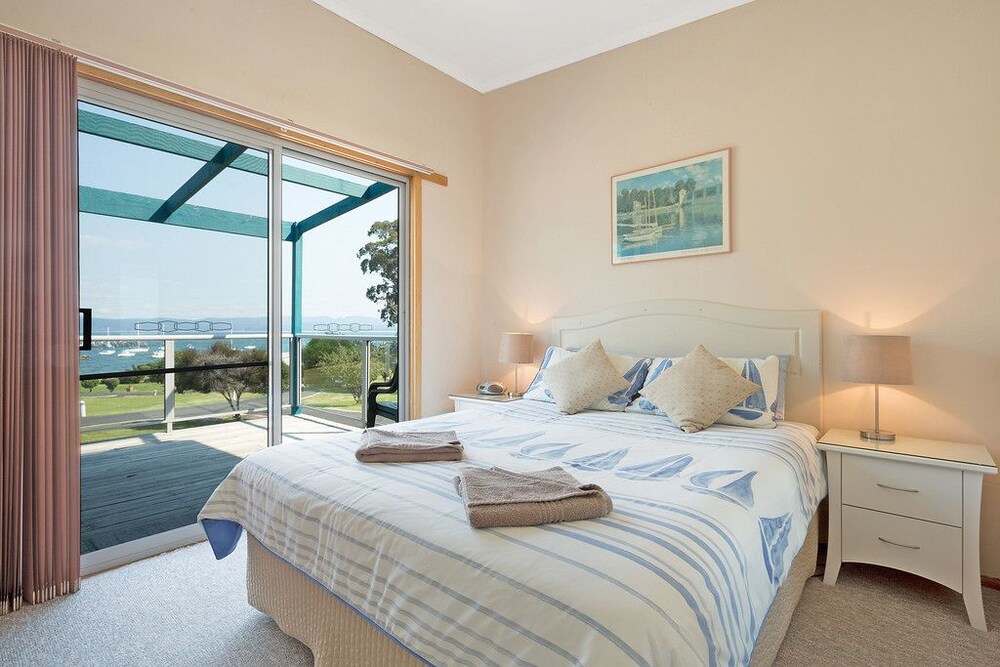 Quarantine Bay Beach Cottages, Australia | Australian Accommodation