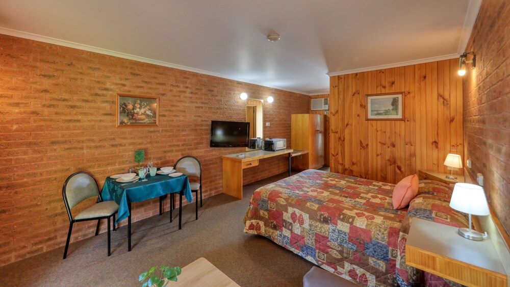 Country Roads Motor Inn Narrandera: AU$90 Deals & Reviews (Narrandera, AUS) | Wotif