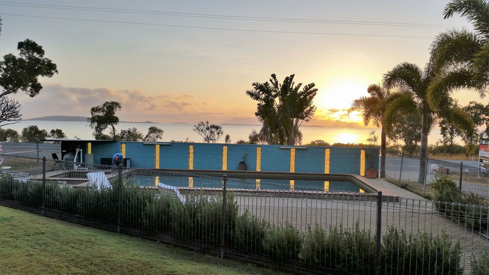 Ocean View Motel Bowen: AU$120 Deals & Reviews (Bowen, AUS) | Wotif