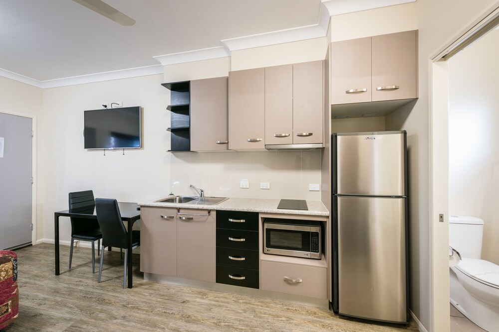 Athena Studio Units: AU$147 Deals & Reviews (Roma, AUS) | Wotif