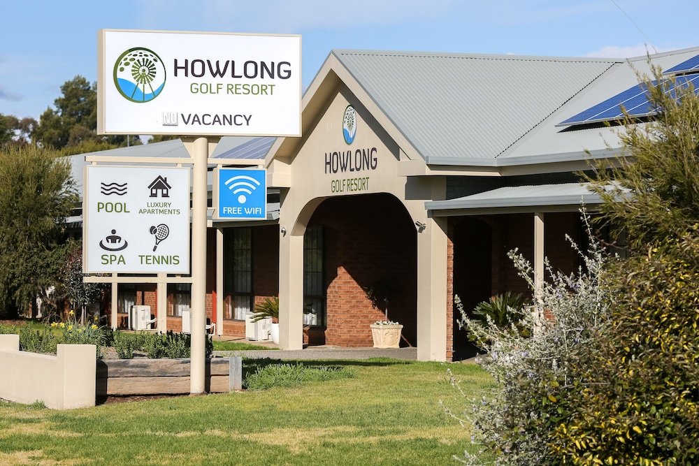 Howlong Golf Resort Howlong, AUS - Best Price Guarantee | lastminute.com.au