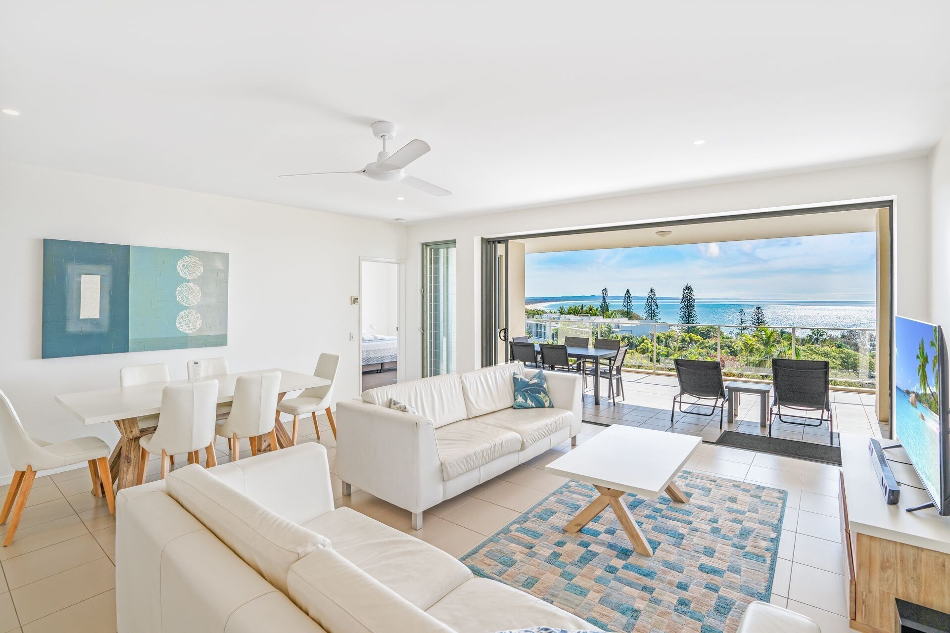 Rainbow Beach Hotel & Accommodation Deals 2023 from AU$60 | Expedia