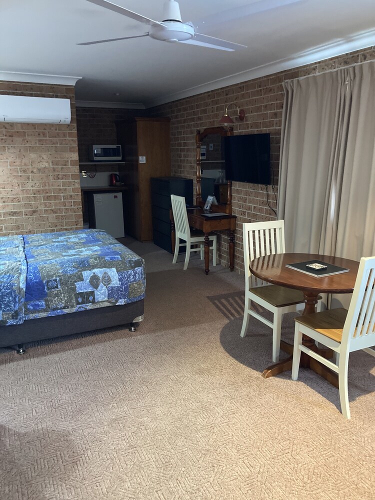 Golden Grain Motor Inn: AU$115 Deals & Reviews (Tamworth, AUS) | Wotif