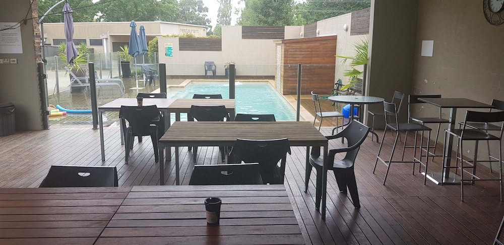 Motel On Alpine: Deals & Reviews (Myrtleford, AUS) | Wotif