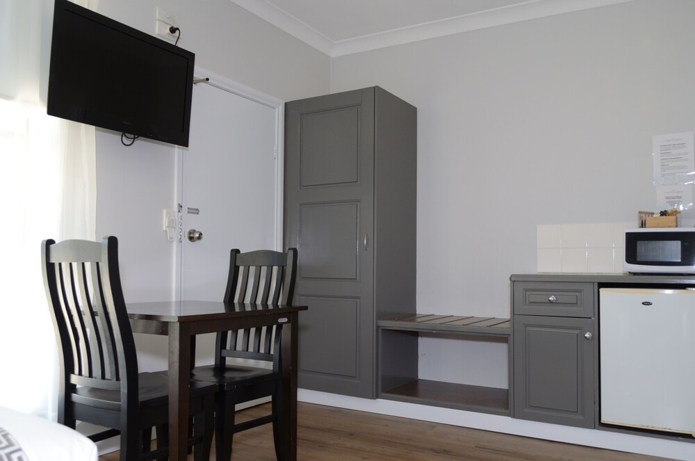 Motel On Alpine: AU$114 Rooms, Reviews & Deals (Myrtleford, AUS) | Wotif