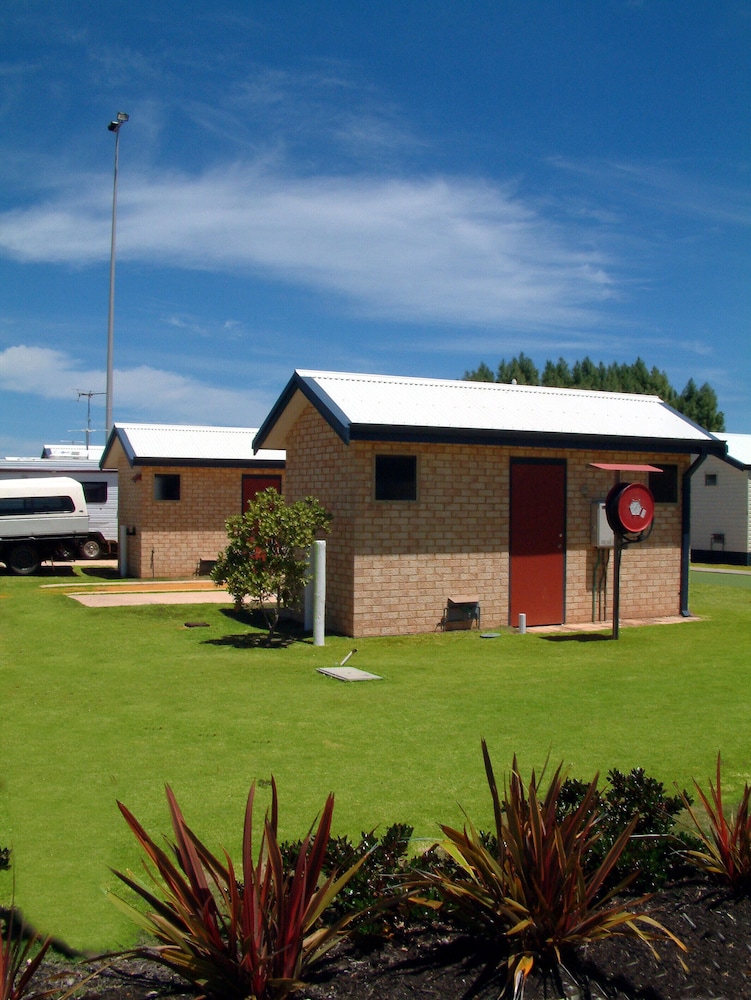 BIG4 Dongara Denison Beach Holiday Park: Deals & Reviews (Port Denison ...
