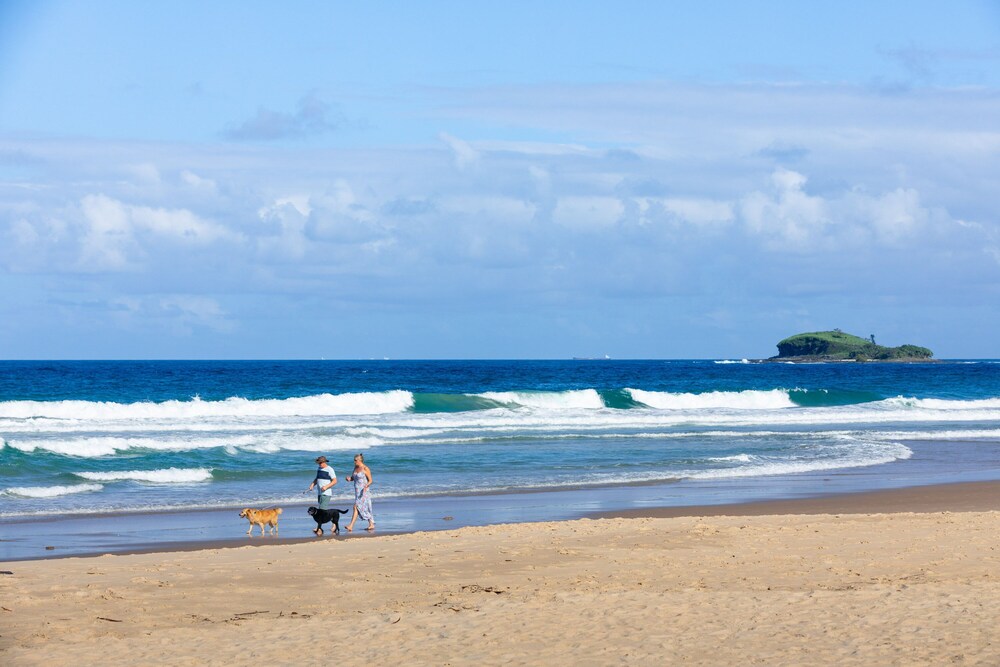 Marcoola Beach Resort Sunshine Coast, AUS - Best Price Guarantee ...