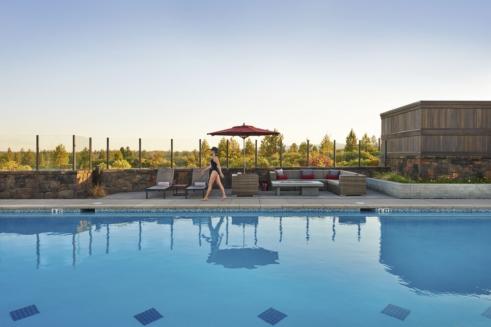 Tetherow Resort in Bend | Best Rates & Deals on Orbitz