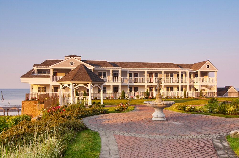 Water's Edge Resort & Spa , Old Saybrook: $160 Room Prices & Reviews ...