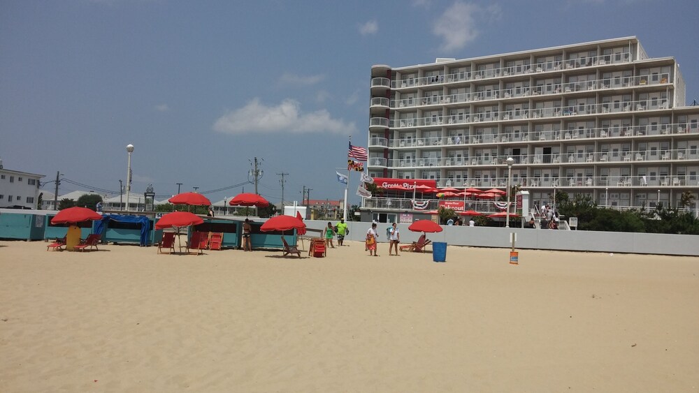 Commander Hotel & Suites in Ocean City | Best Rates & Deals on Orbitz