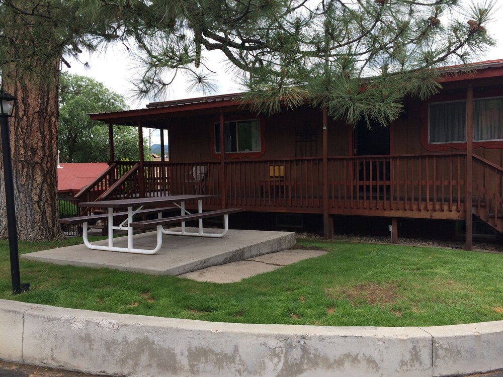 Caboose Motel, Durango: $64 Room Prices & Reviews | Travelocity