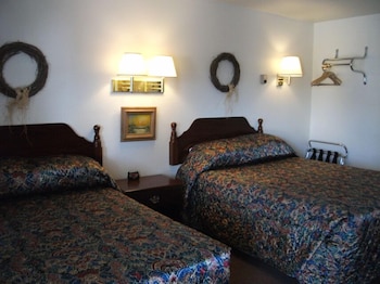 Caboose Motel, Durango: $64 Room Prices & Reviews | Travelocity
