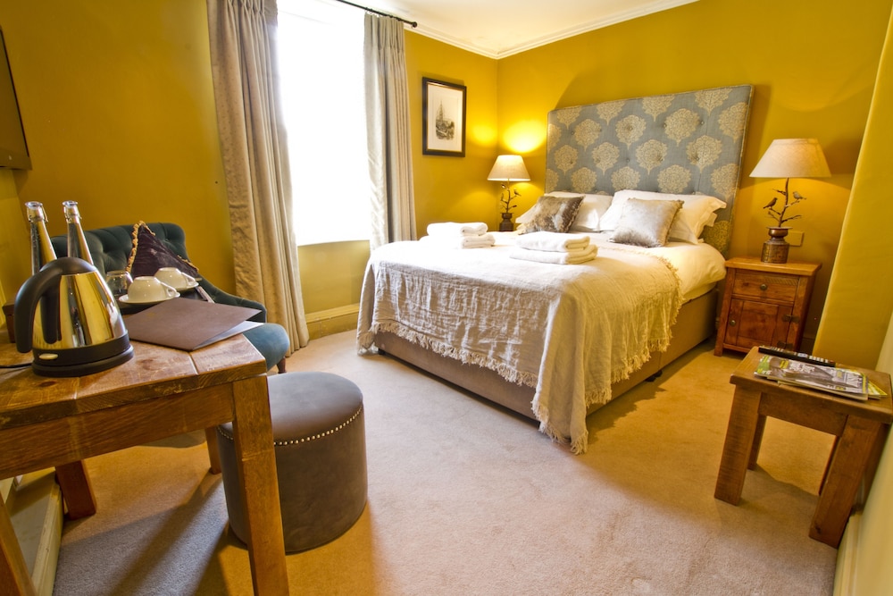 The Chapter House in Salisbury | Best Rates & Deals on Orbitz