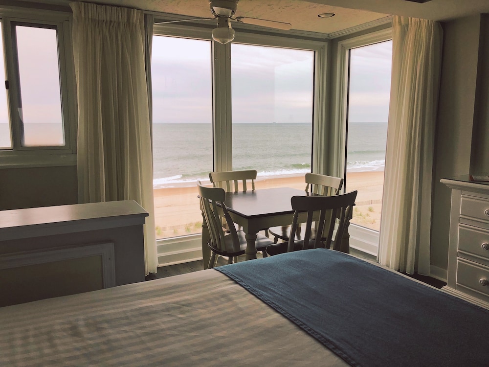 Surf Club Oceanfront Hotel, Rehoboth Beach: $79 Room Prices & Reviews ...