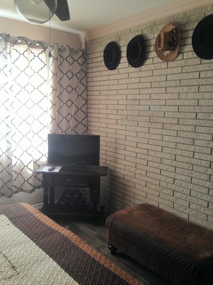 Capri Beach Hotel in Corpus Christi | Best Rates & Deals on Orbitz