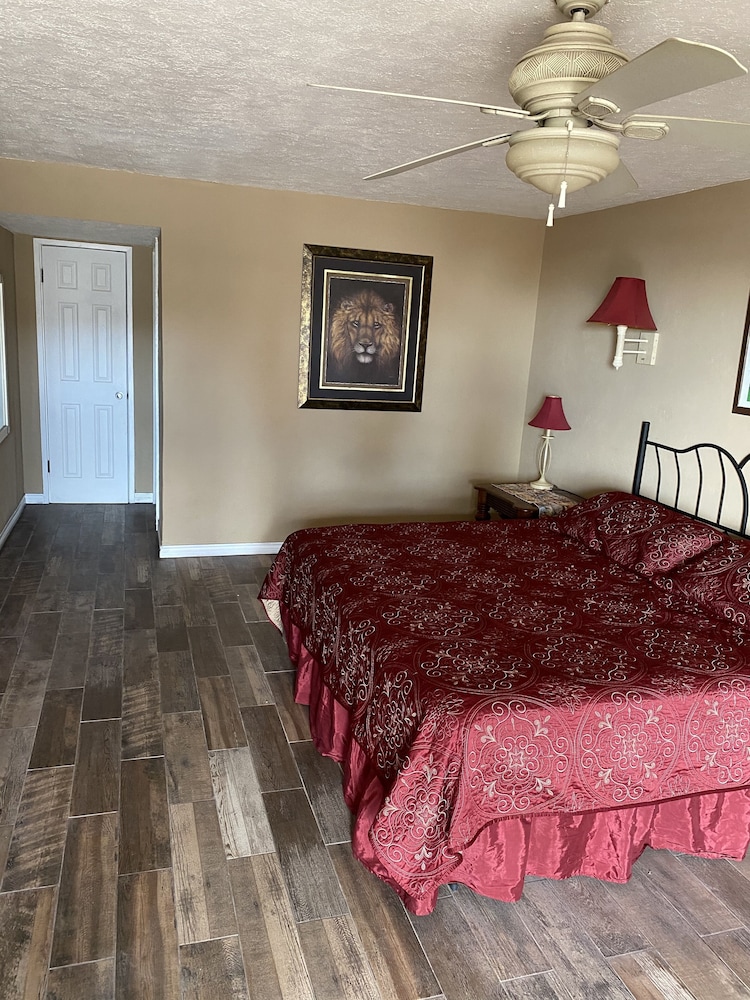 Capri Beach Hotel in Corpus Christi | Best Rates & Deals on Orbitz