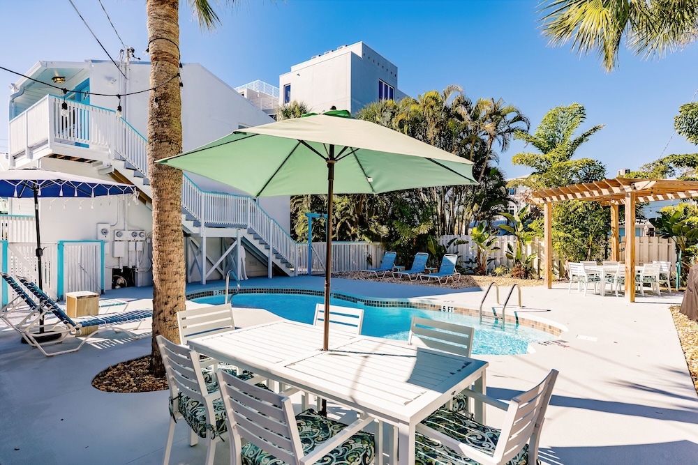 The Inn On Siesta Key in Sarasota | Best Rates & Deals on Orbitz