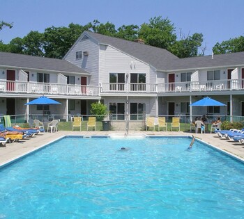 The Rhumb Line Resort, Kennebunkport: $119 Room Prices & Reviews ...