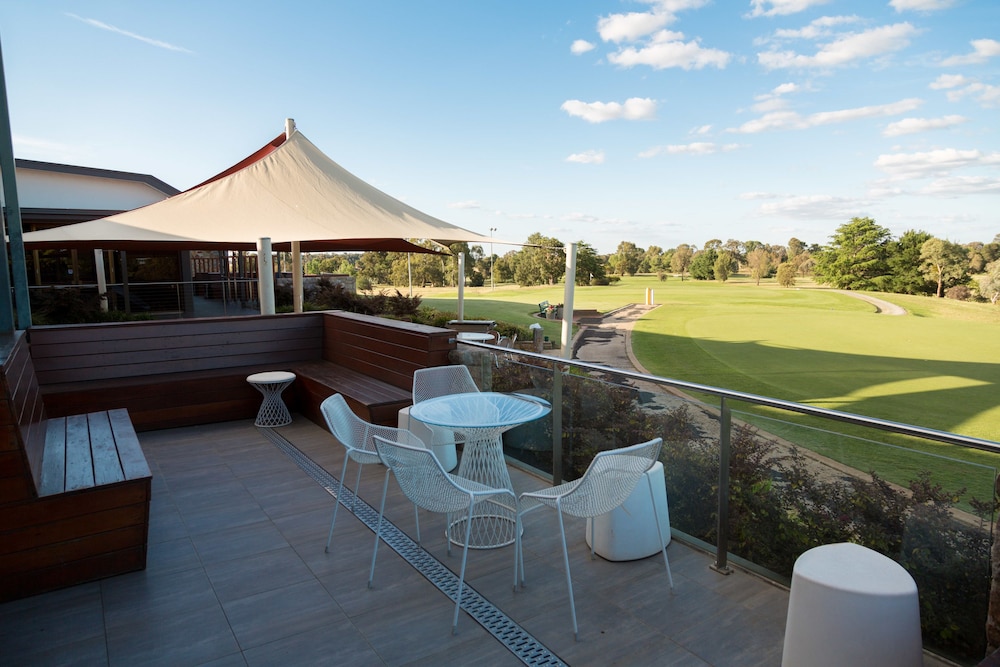 Bridges Villas at Cobram Barooga Golf Club Deals & Reviews (Barooga ...