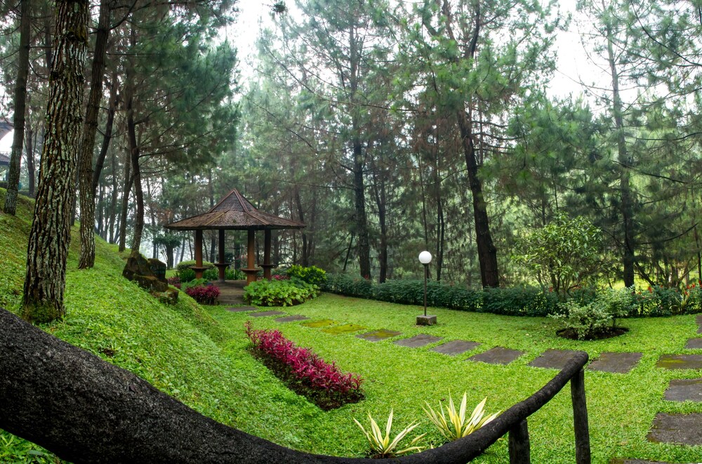 Puteri Gunung Hotel in Lembang | Best Rates & Deals on Orbitz