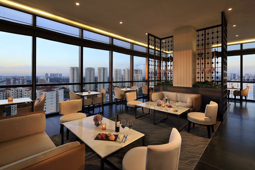 Momentus Hotel Alexandra in Singapore | Best Rates & Deals on Orbitz