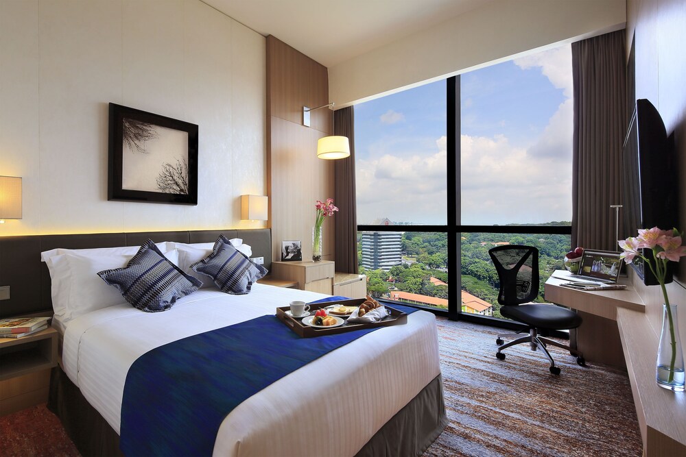 Momentus Hotel Alexandra in Singapore | Best Rates & Deals on Orbitz