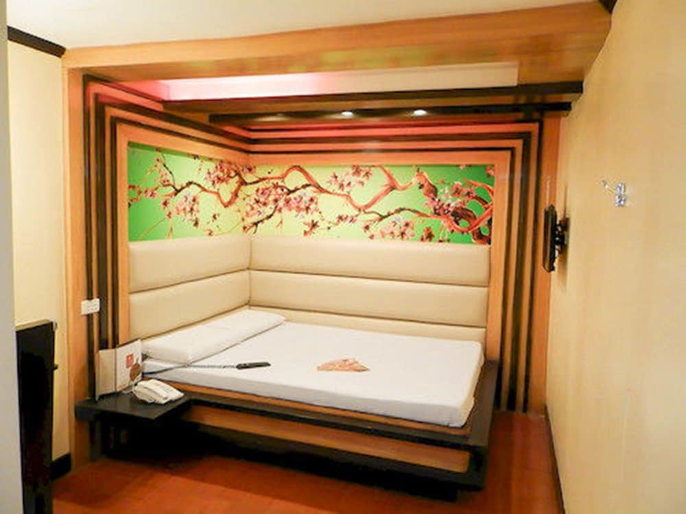 Hotel Sogo Cebu - Reviews, Photos & Rates | ebookers.com