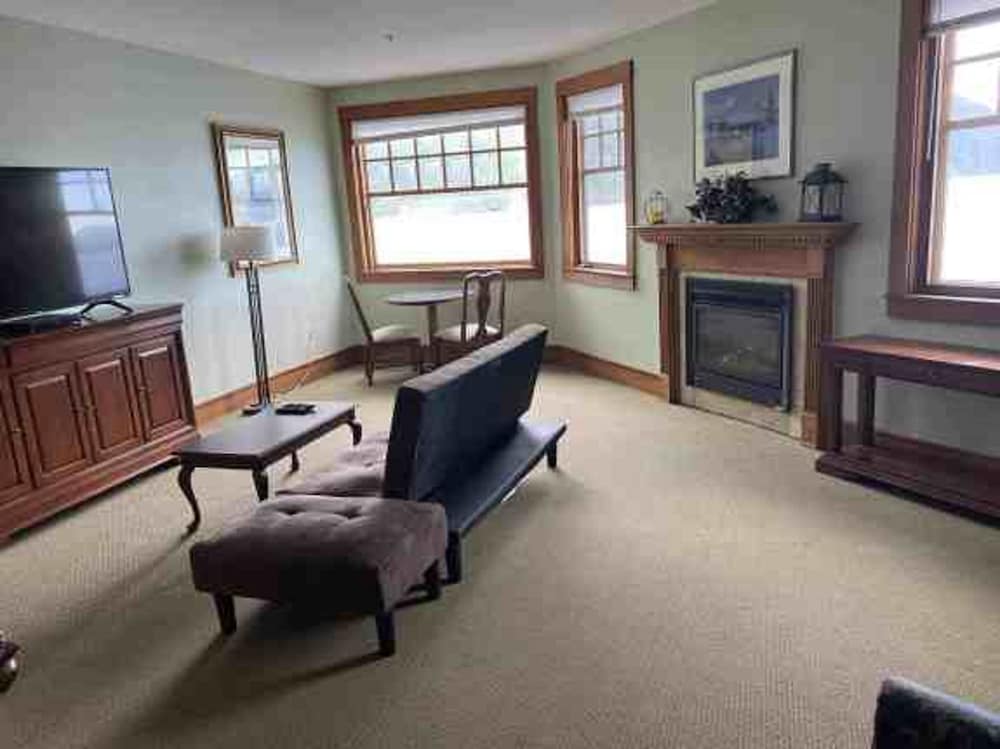 The Inn at Whittier: Deals & Reviews (Whittier, USA) | Wotif