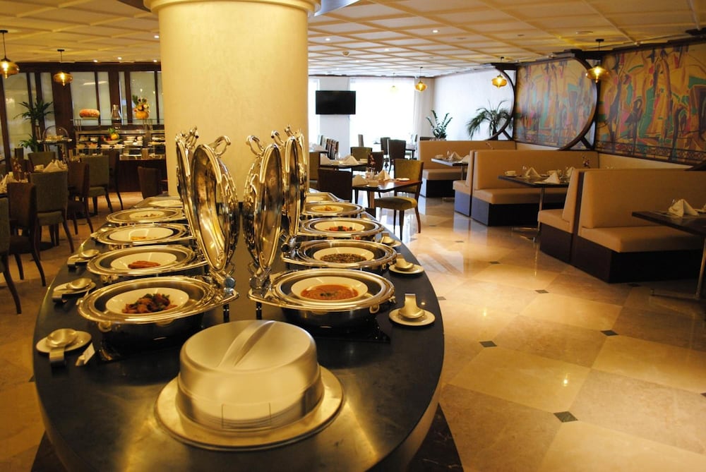 Raviz Center Point Hotel in Dubai | Best Rates & Deals on Orbitz