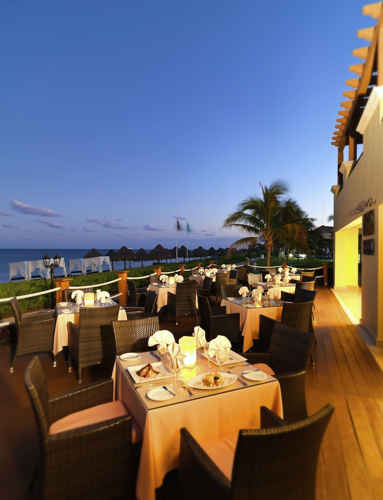 El Beso Adults Only at Ocean Coral & Turquesa - All Inclusive in Puerto ...