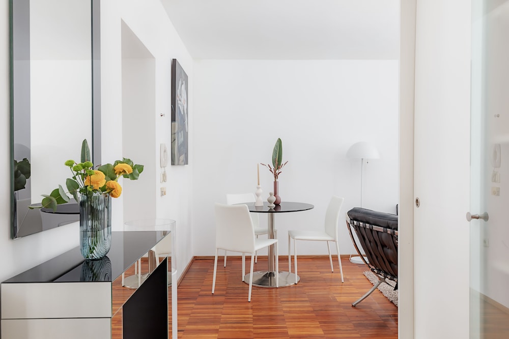 Room Deals for VISIONAPARTMENTS Marc-Aurel-Strasse - contactless check-in, Vienna starting at ...