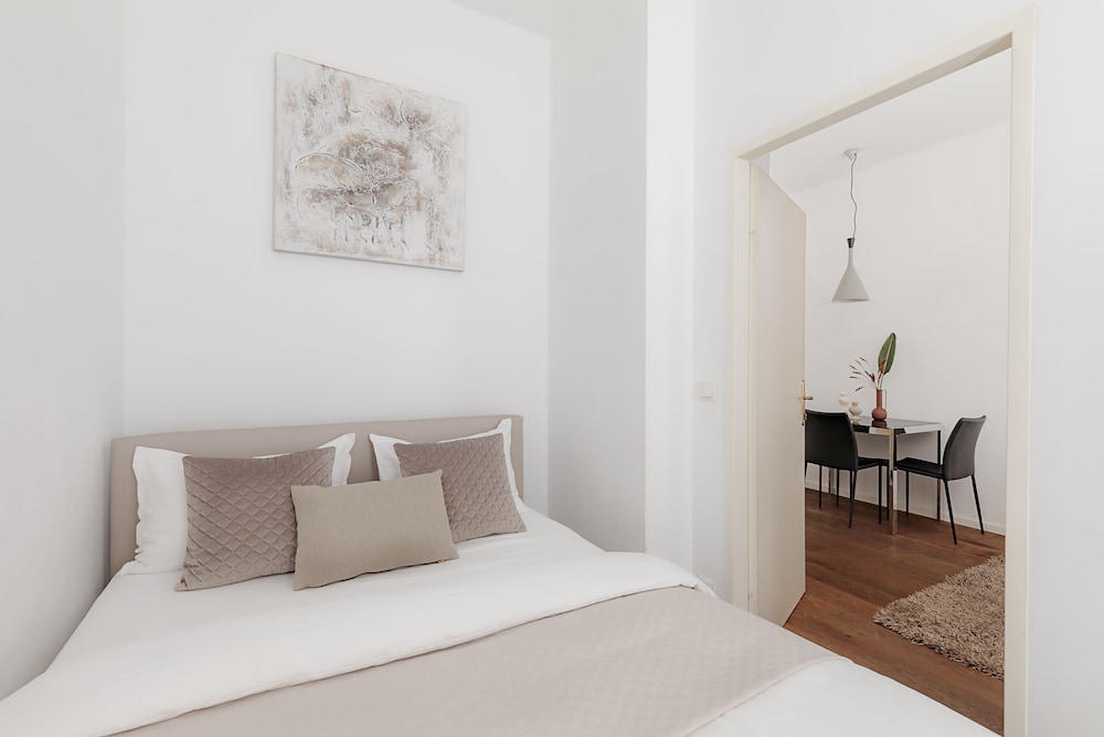 Room Deals for VISIONAPARTMENTS Marc-Aurel-Strasse - contactless check-in, Vienna starting at ...