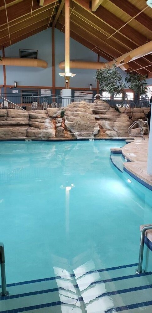 Ho-Chunk Casino Hotel - Wisconsin Dells in Baraboo | Best Rates & Deals ...