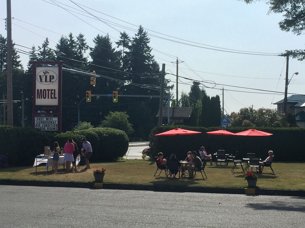 VIP Motel, Parksville: CA $89 Room Prices & Reviews | Travelocity