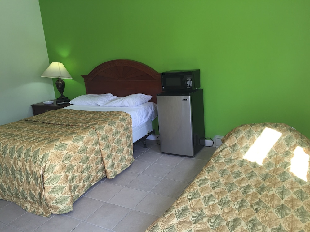 Green Acres Motel: Deals & Reviews (Atco, USA) | Wotif