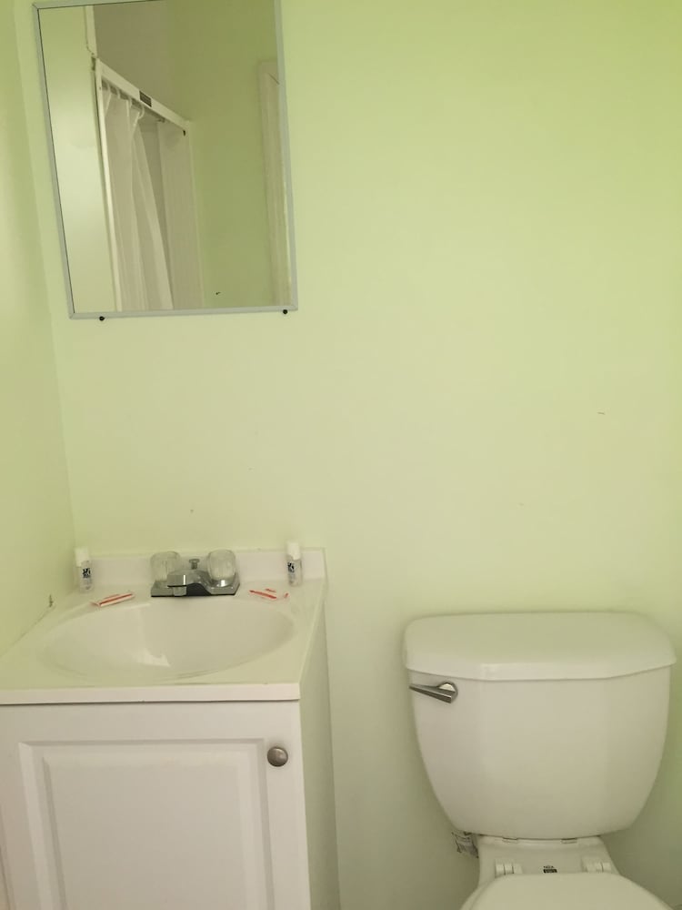 Green Acres Motel Deals & Reviews (Atco, USA) | Wotif