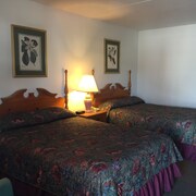 Mystic Sea Resort in Myrtle Beach, SC | Expedia