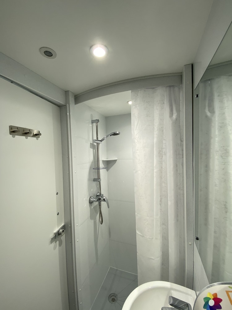 Smart Russell Square Hostel in London | Best Rates & Deals on Orbitz