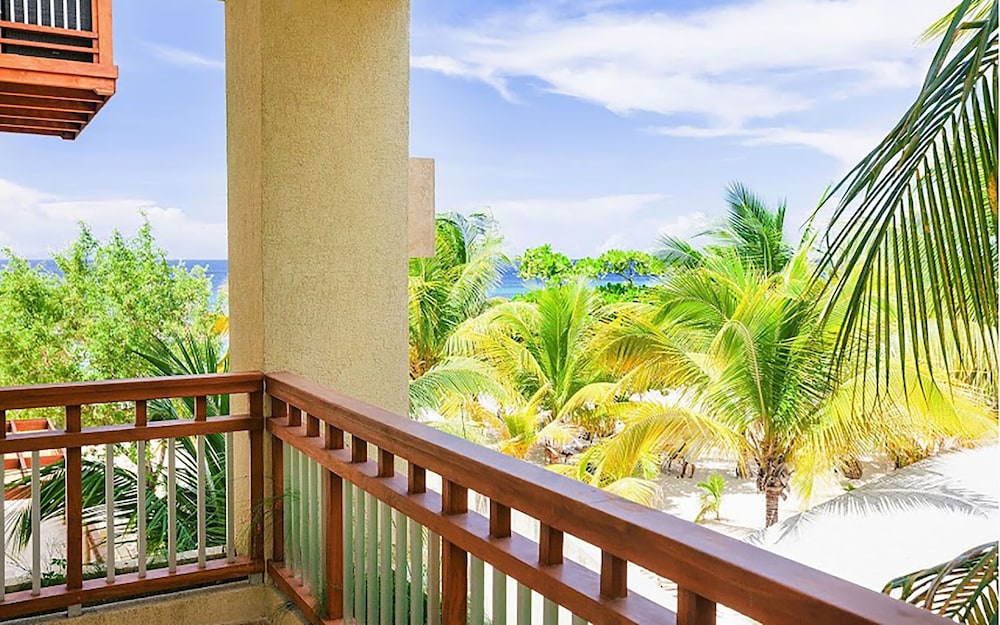 Grand Roatan Caribbean Resort, Roatan: $244 Room Prices & Reviews ...