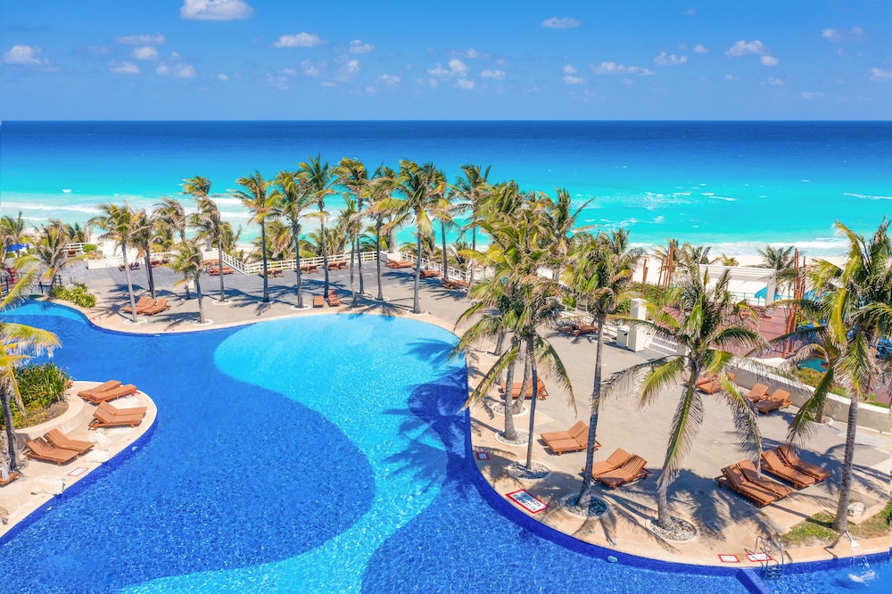 The Pyramid Cancun By Oasis - All Inclusive in Cancun | Best Rates ...