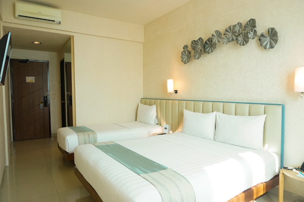 Solaris Hotel Malang in Malang | Best Rates & Deals on Orbitz