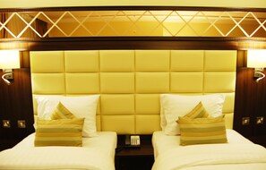 Golden Ocean Hotel in Doha, Qatar | Expedia