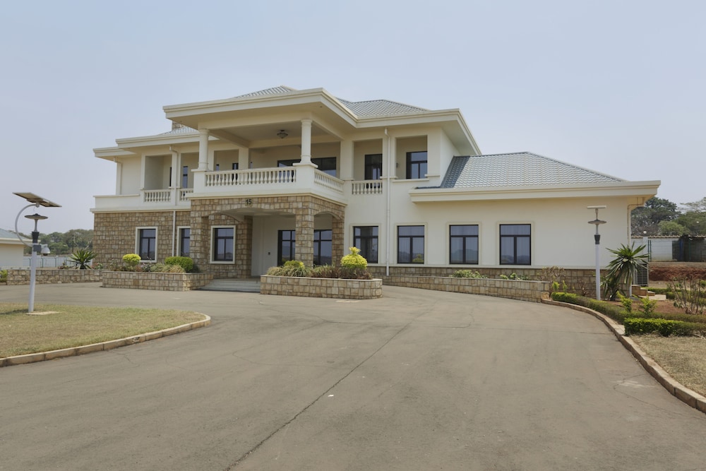 President Hotel in Lilongwe | Best Rates & Deals on Orbitz